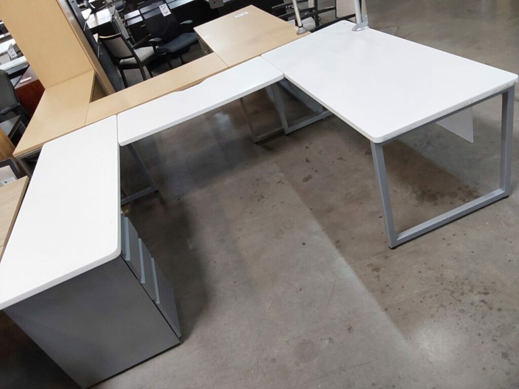 Used O Leg U Shape Desk - Arizona Office Furniture & Designs